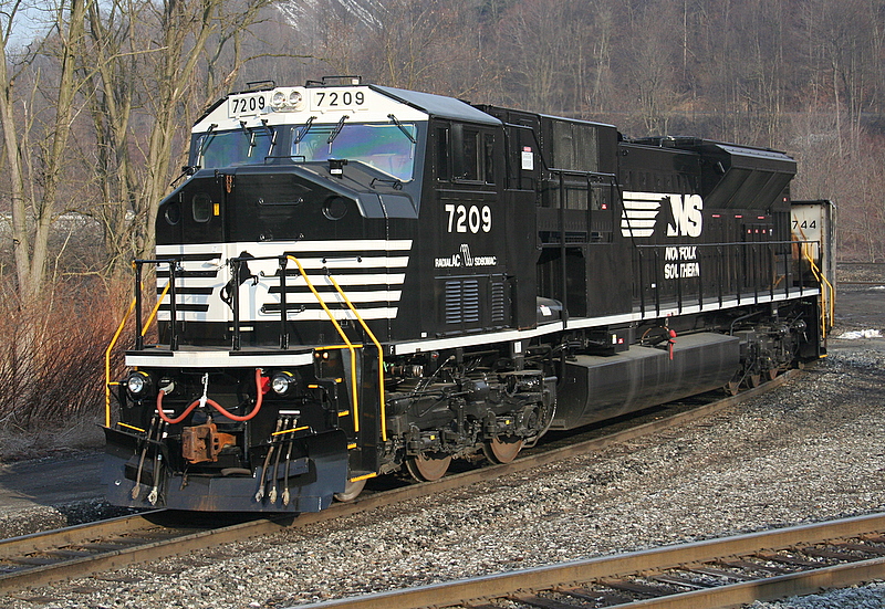 SD80MAC: Picture Roster